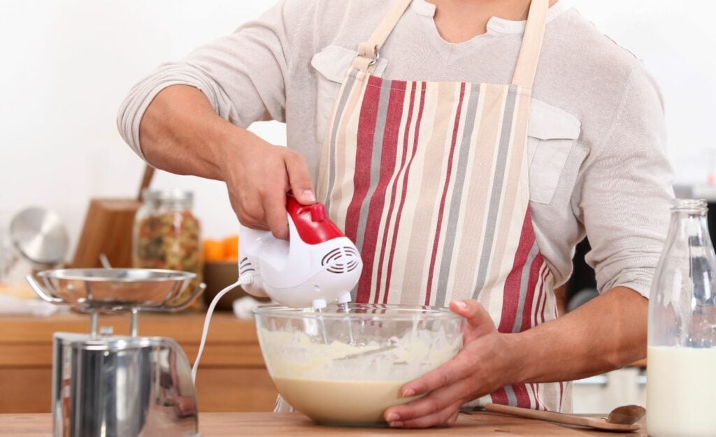 Best Hand Mixers For Mixing Cookie Dough - Twin Stripe
