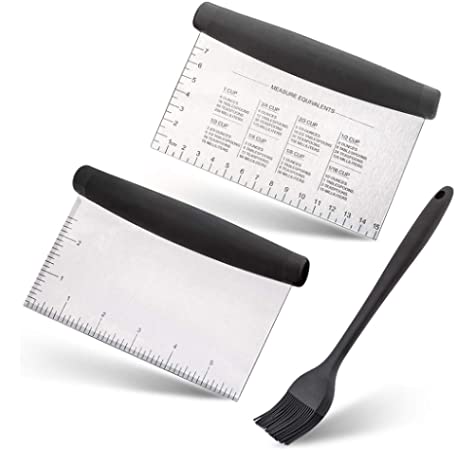 Best Bench Scraper For Icing Cake - Twin Stripe