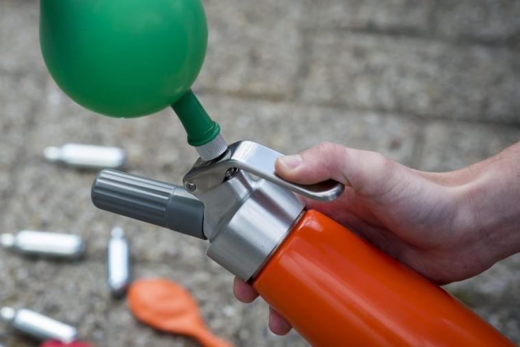 How To Use Nangs Safely - Twin Stripe