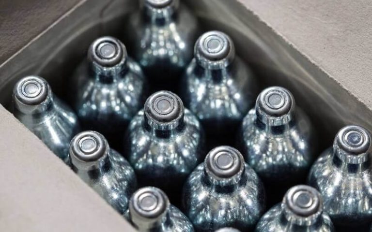 How To Use Nangs Safely - Twin Stripe