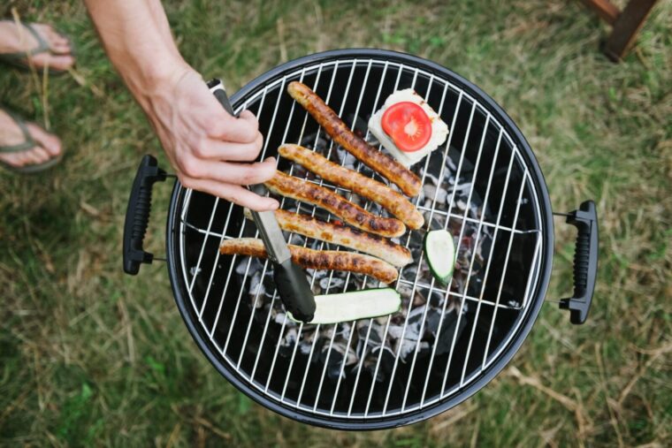 How To Buy A BBQ Grill To Fit Your Family Needs - Twin Stripe
