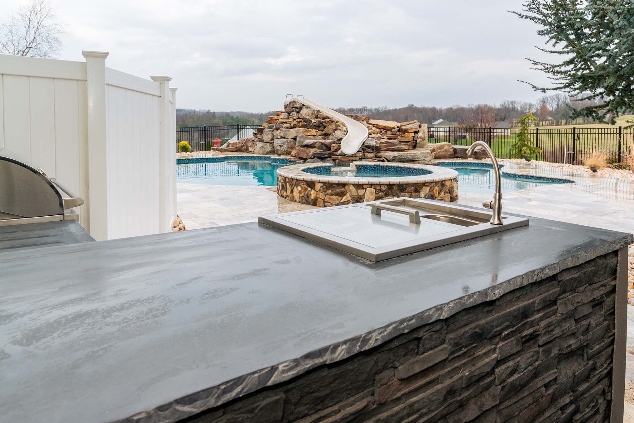 From Grill Master To Outdoor Chef: Designing Your Ideal Outdoor Kitchen ...